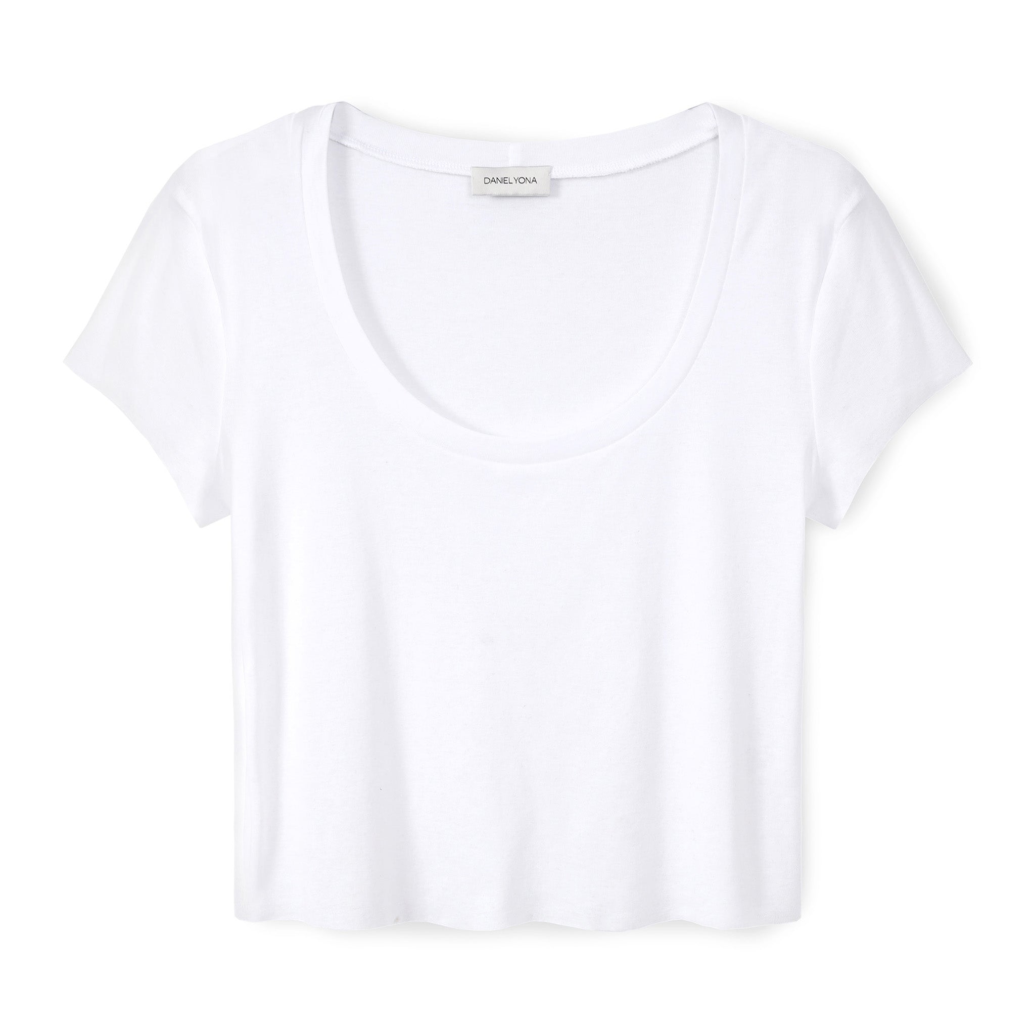 Deep round neck – Daniel Yona